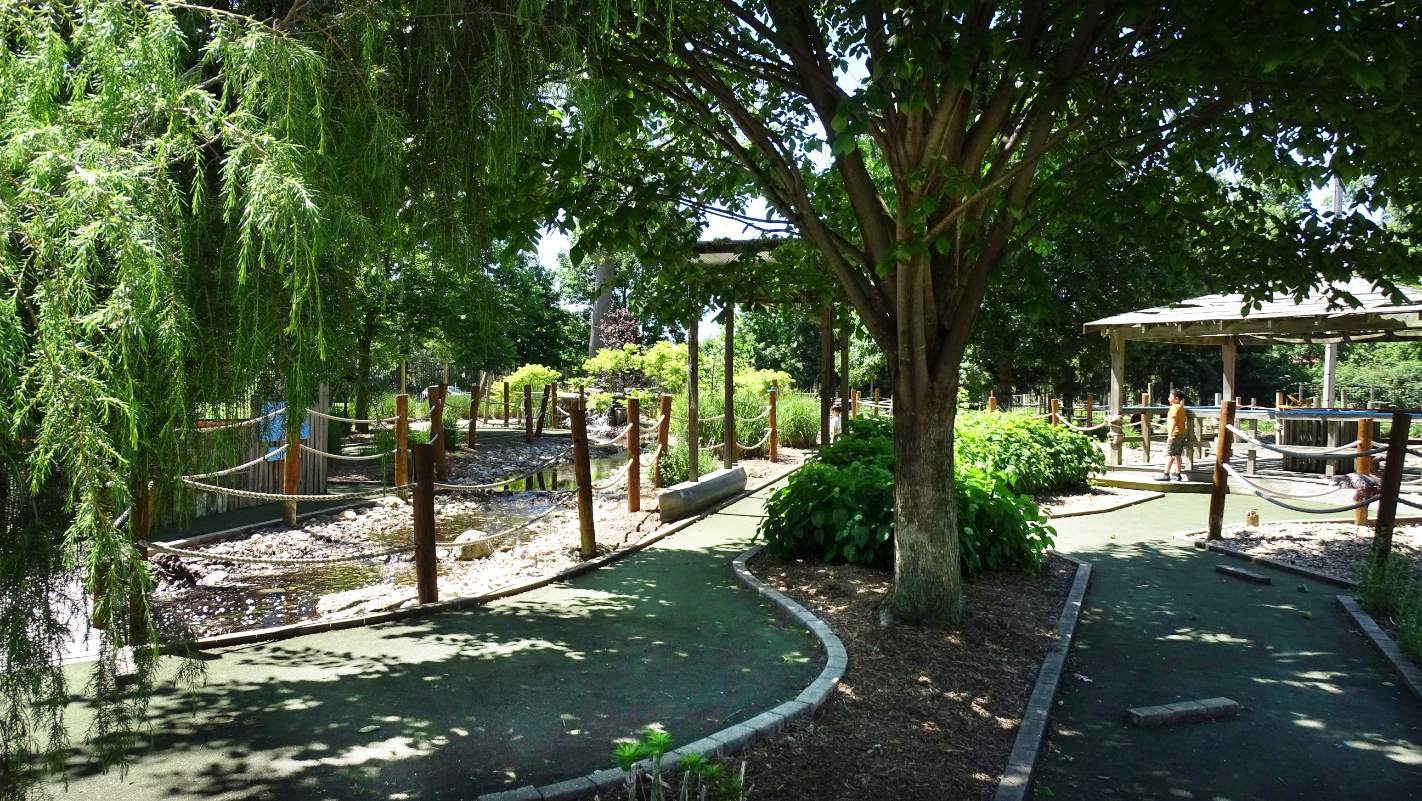 Putting Zoo Conservation - Miller Park Zoological Society